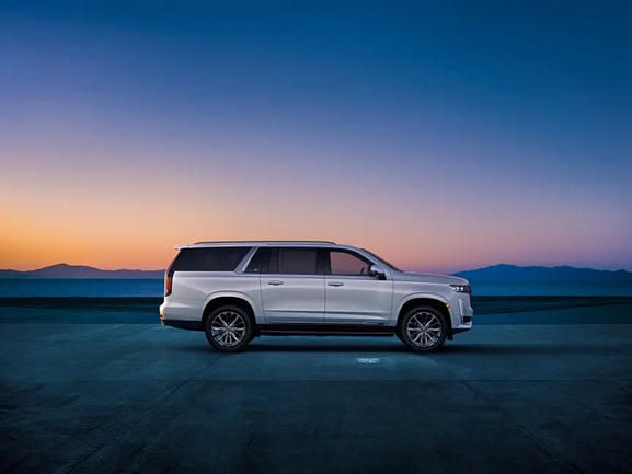Cadillac Escalade vs Escalade ESV: Choosing the Right Size for Your ...